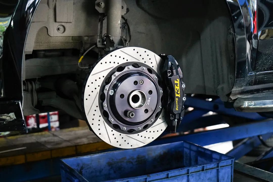 BBK Mercedes Big Brake kit V Class V260 18 Inch Car Rim Front 6 Piston ...